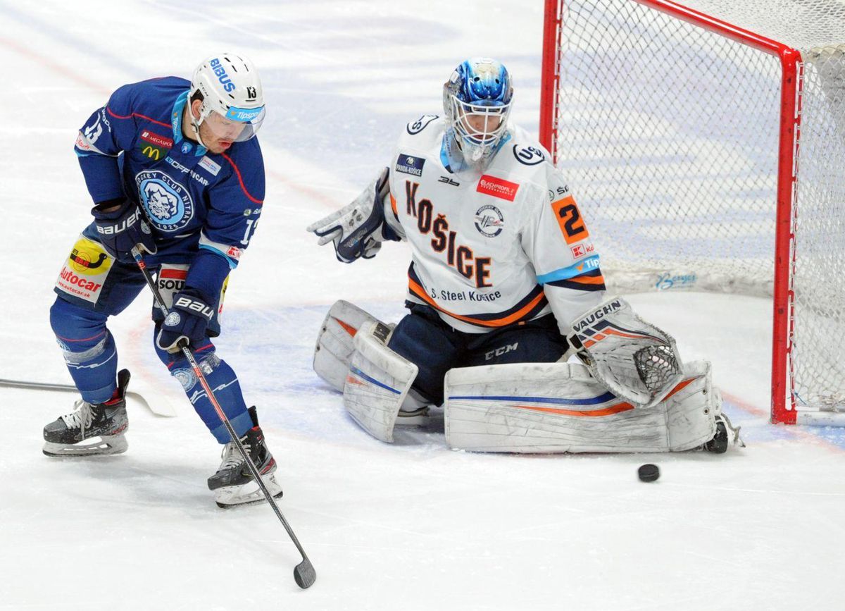 VIDEO Michal Chovan režíroval triumf Košíc na ľade Nitry | Šport.sk