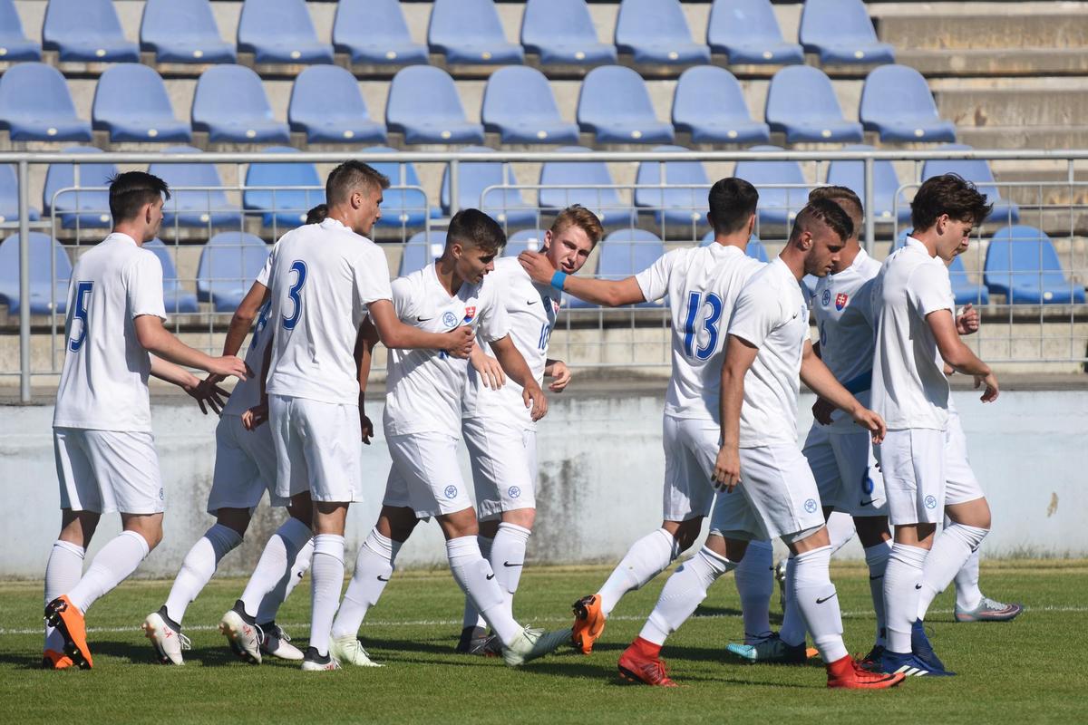 Fotogaléria: Slovakia Cup: Slováci na úvod vysoko zdolali Wales | Šport.sk