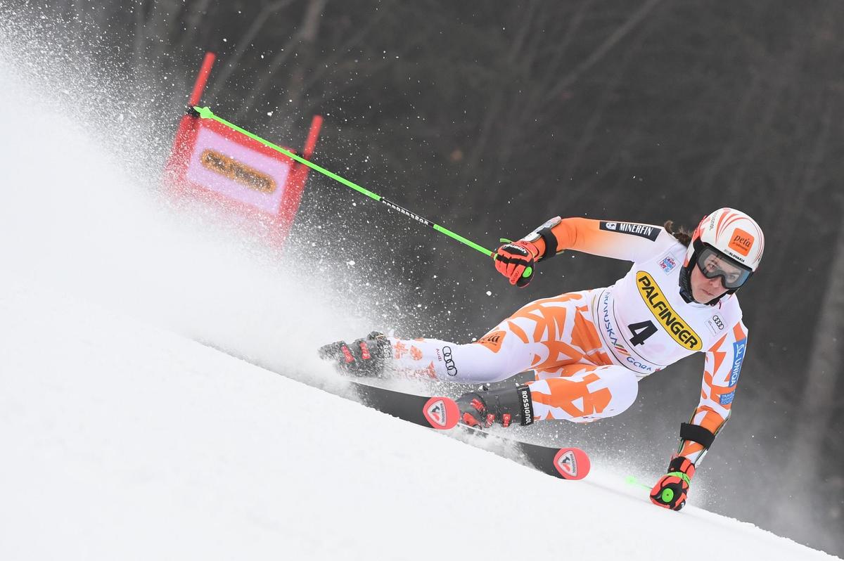 Petra Vlhová dnes výsledok 1 kolo - obrovsky slalom sobota / Kranjska ...