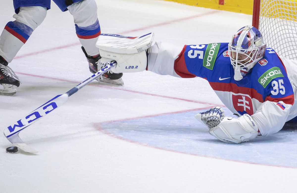 Adamovi Húskovi sa skončila zmluva s New Yorkom Rangers: Rokujeme ...