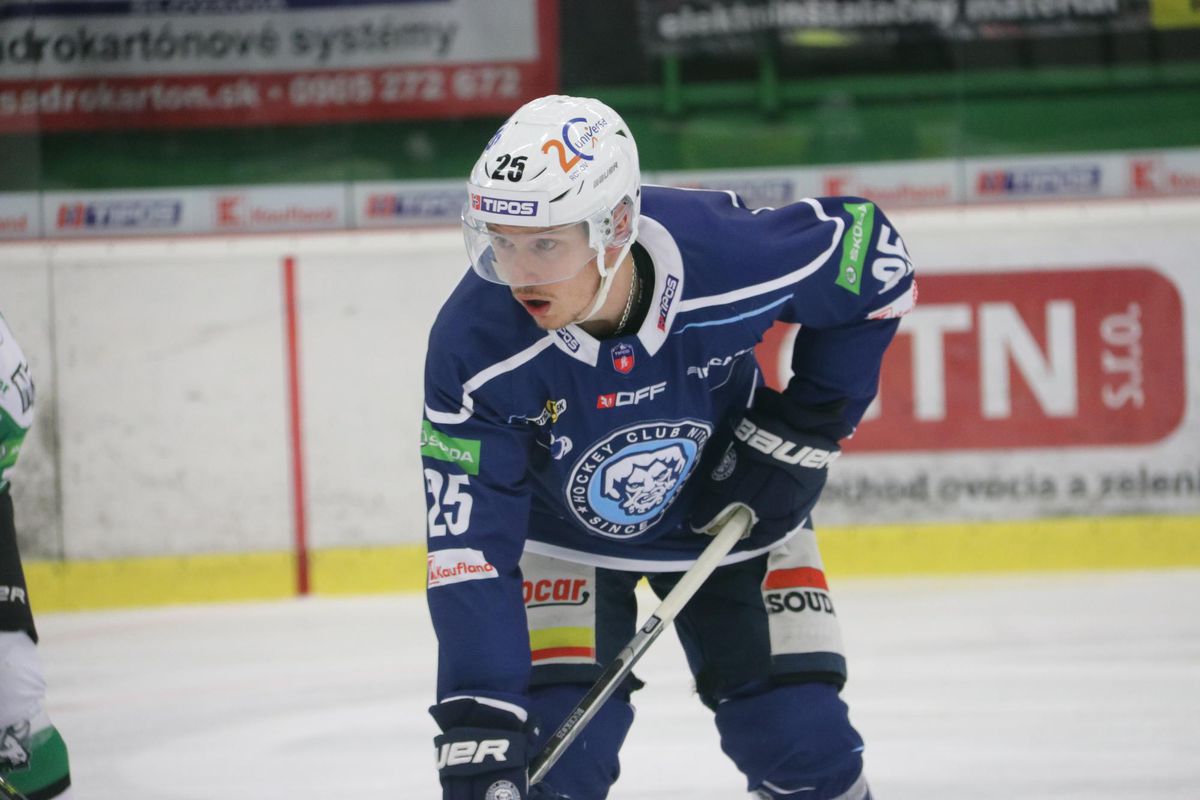Samuel Buček si užíva hokej. Podľa Dušana Mila je jeden z najlepších v ...