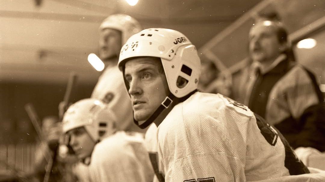 DISKUSIA: Zomrel legendárny hokejista Peter Veselovský. Získal medailu na MS aj na olympiáde ...