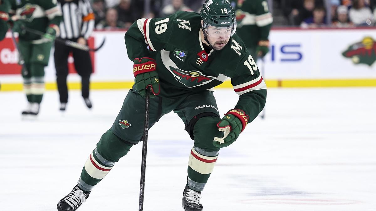 Devin Shore z NHL prestúpil do HC Sparta Praha | Šport.sk