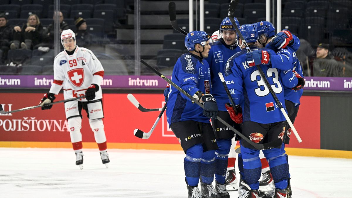Fotogaléria: Karjala Cup / Česko - Švajčiarsko / výsledok / dnes | Šport.sk
