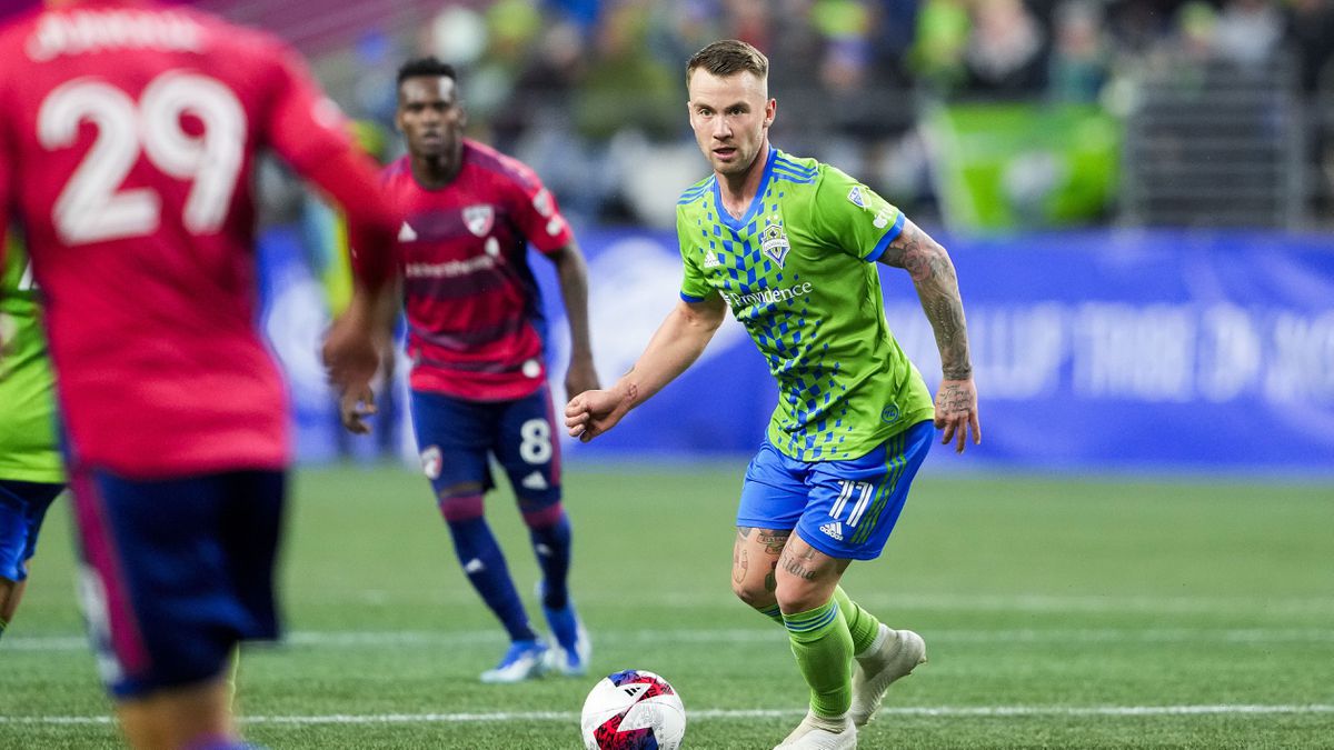 Bol najlepším hráčom zápasu. Albert Rusnák premenil obidve penalty a dotiahol Seattle k triumfu ...