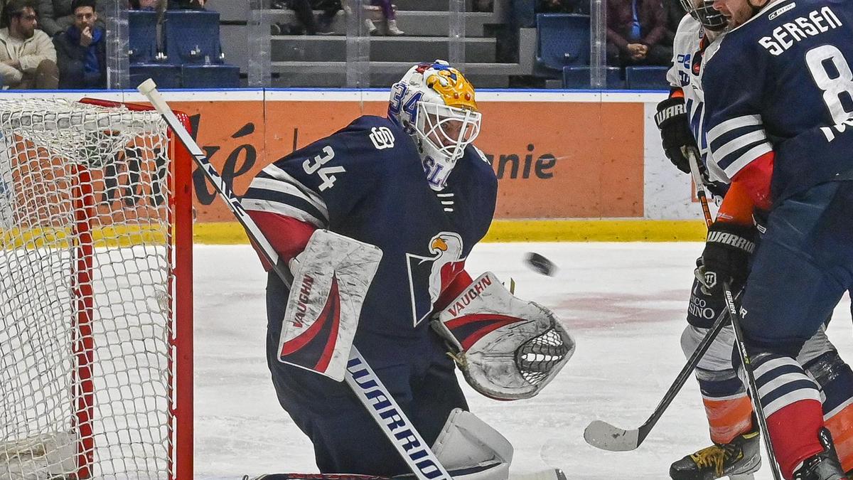 Jared Coreau skončil v HC Slovan Bratislava / Tipos extraliga | Šport.sk