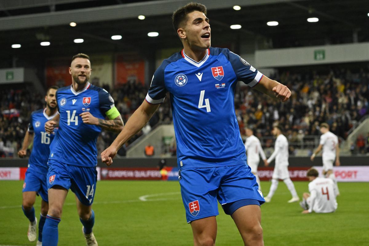 Slovensko - Luxembursko 2:0 / reakcie - experti Škrtel a Mucha | Šport.sk