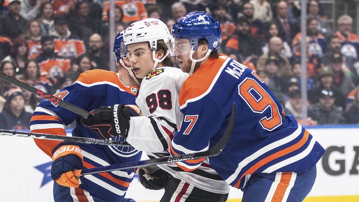 Prvé stretnutie Connor vs. Connor pre McDavida, krásny gól útechou pre ...