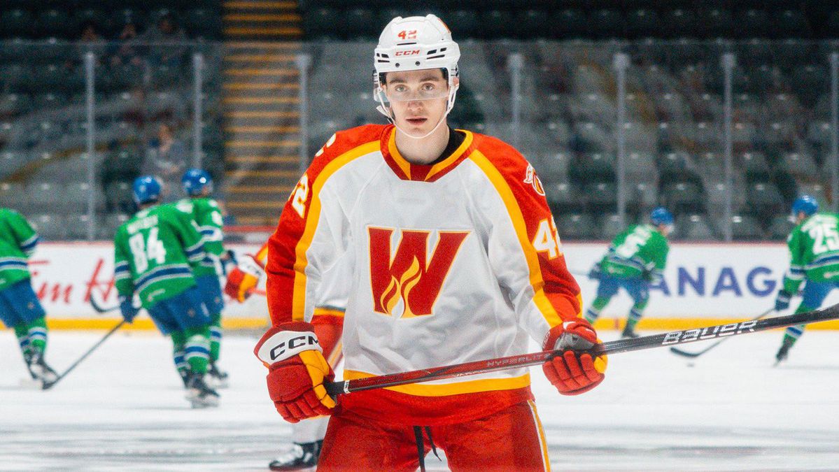 Hokej - AHL / NHL - Samuel Honzek debutoval na farme Calgary | Šport.sk