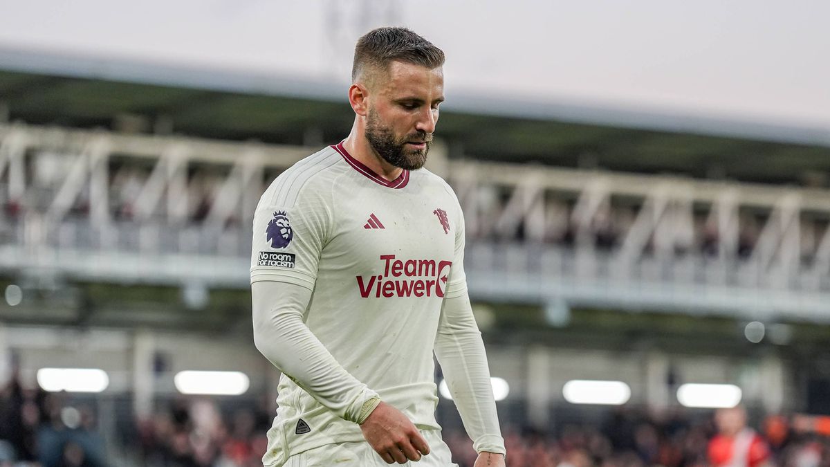 Manchester United bude oslabený o skúseného obrancu možno aj do konca ...