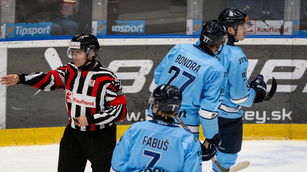 Tipsport liga / HK Dukla Trenčín - HC Slovan Bratislava 1:6 | Šport.sk