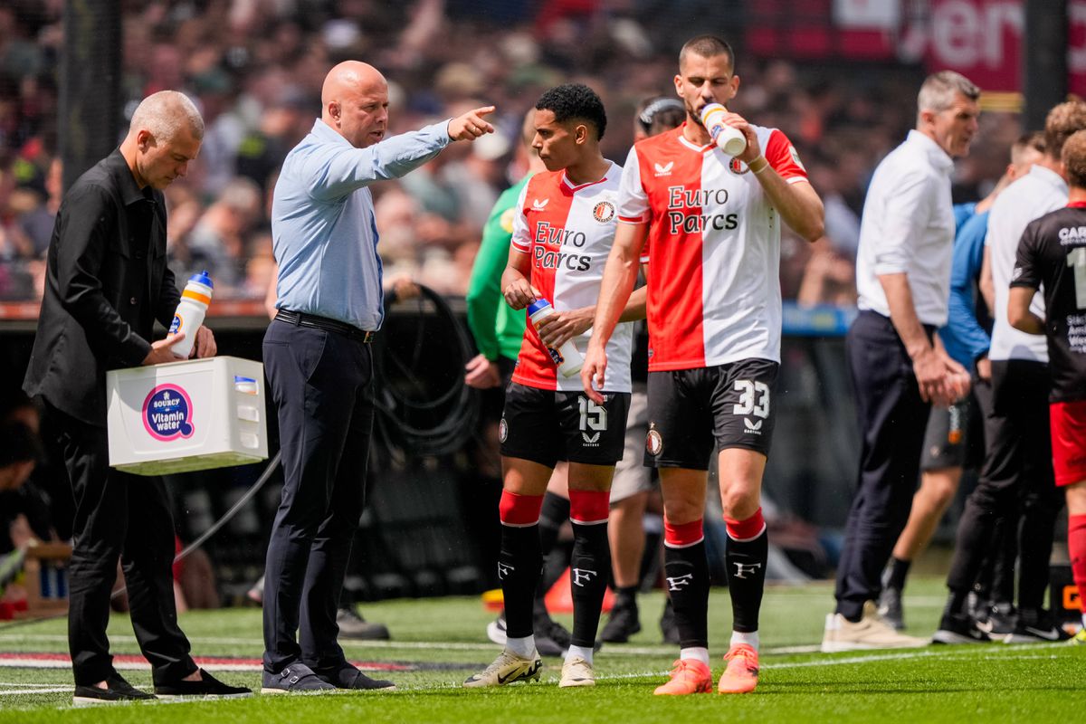 Dávid Hancko / Liverpool FC - Vezme si Arne Slot Slováka na Anfield ...