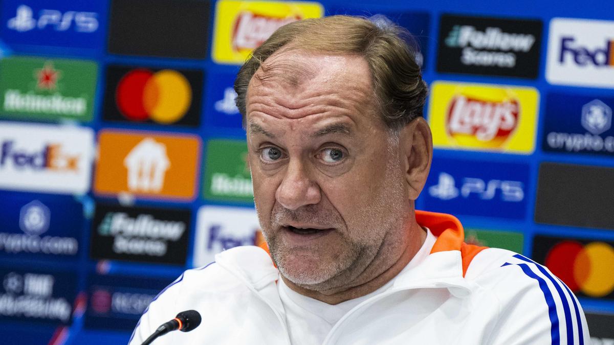 DISKUSIA: Vladimír Weiss a Tigran Barseghjan pred ŠK Slovan - FC ...