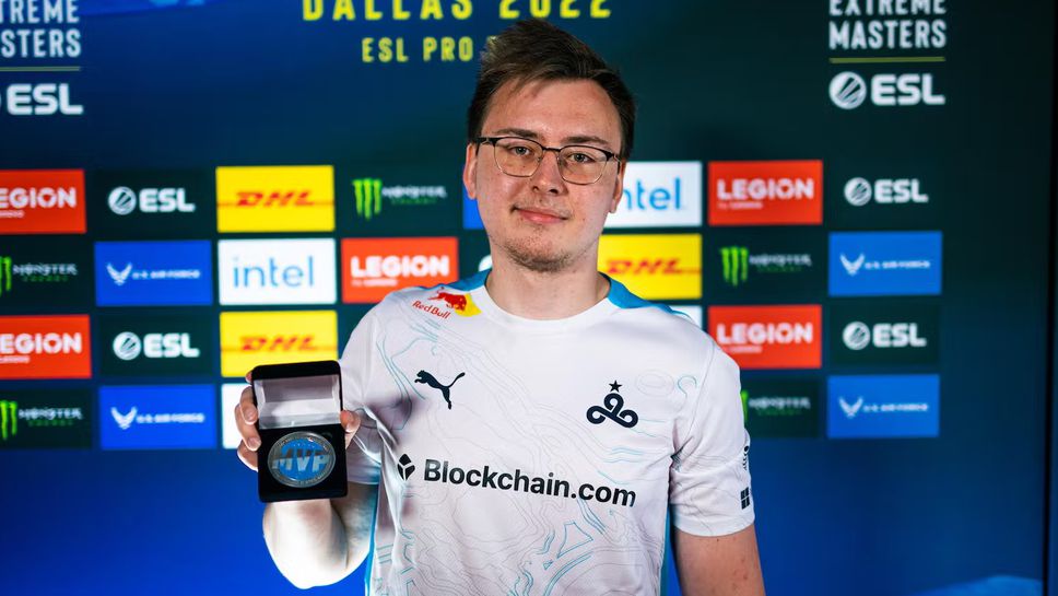 Ax1Le е най-добрият стрелец на планената