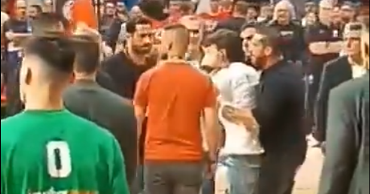 Dimitris Janakopulos izbačen iz dvorane pred Olimpijakos - Panatinaikos ...