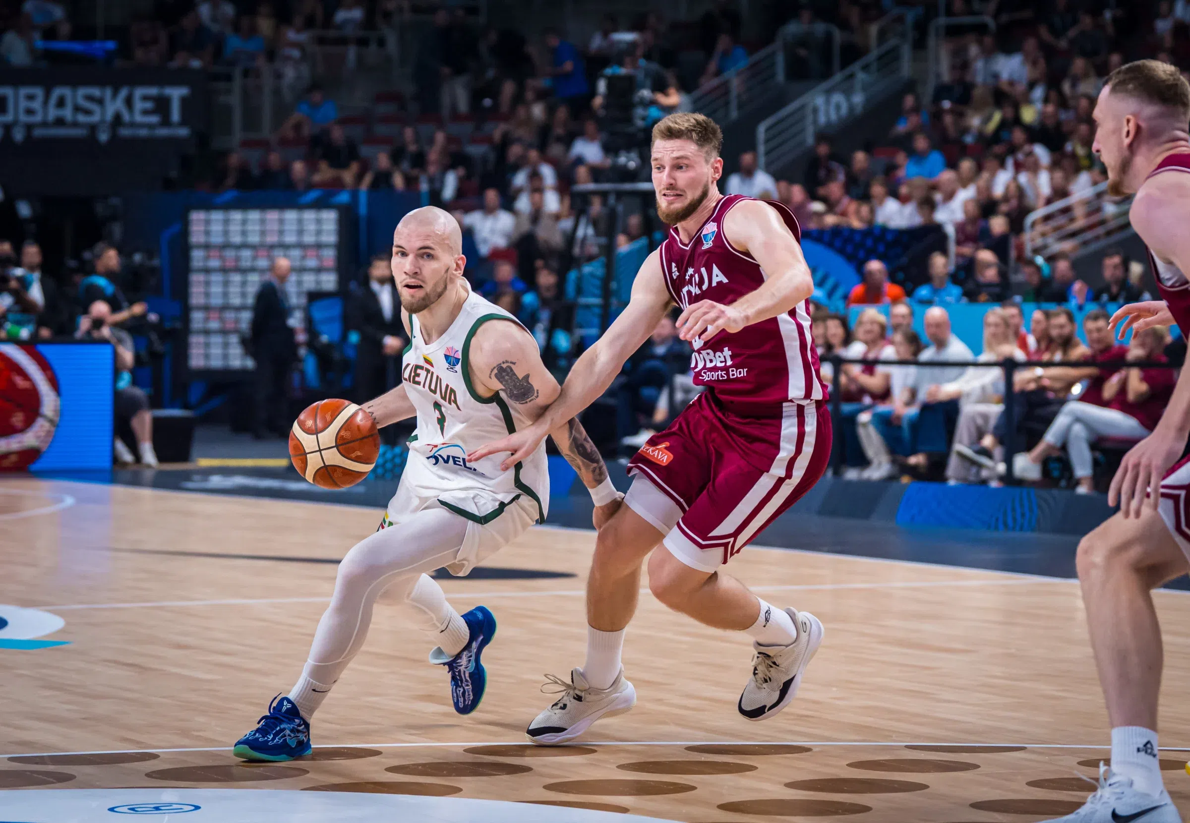 Selektor Litvanije razbesneo Grke, pa se "prao" | Sportal.rs