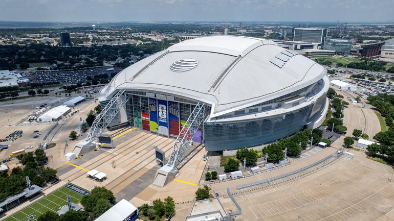 Futuristička arena usred Teksasa | Sportal.rs