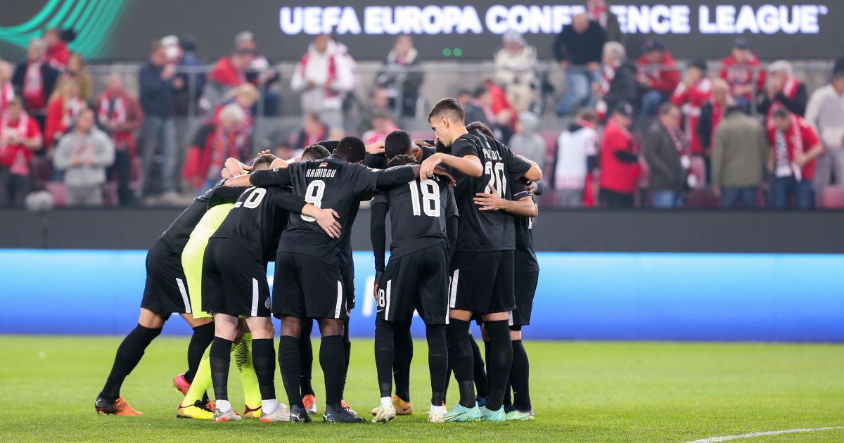 DAVID SA CRNO-BELIM PLAŠTOM SRUŠIO GOLIJATA Kako se kalila VELIKA ...