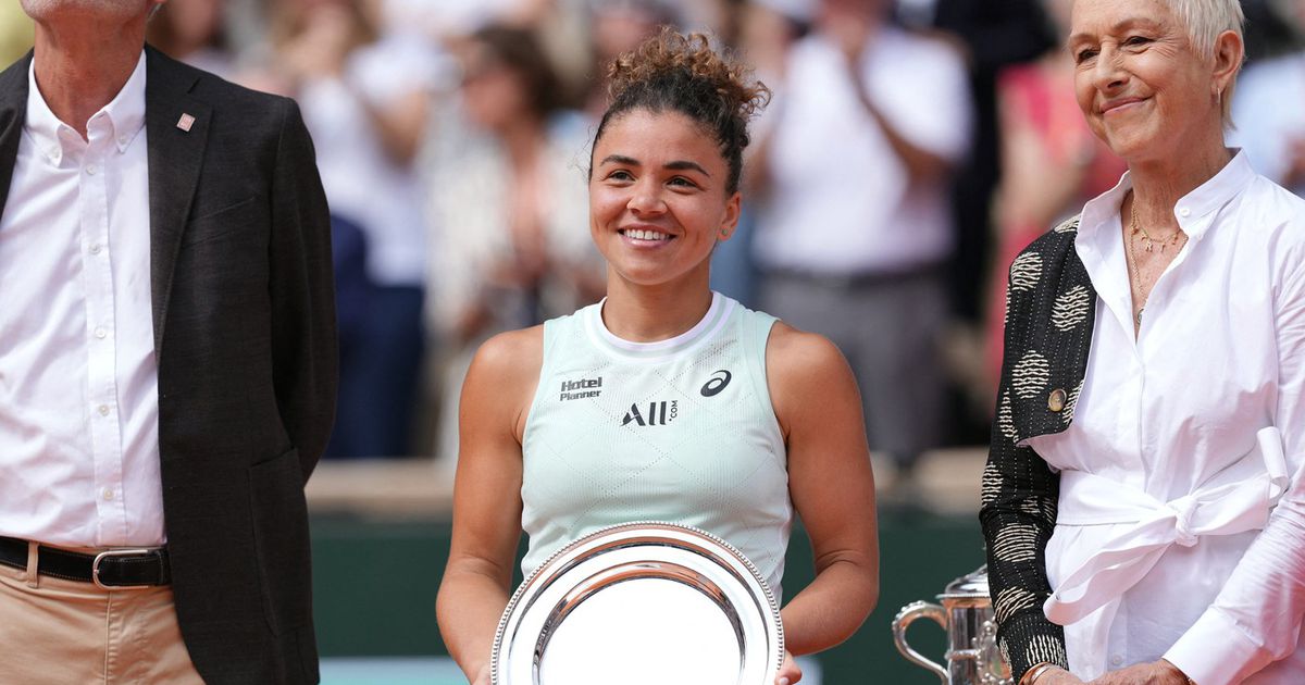 Konferencija Jasmin Paolini posle izgubljenog finala na Rolan Garosu ...