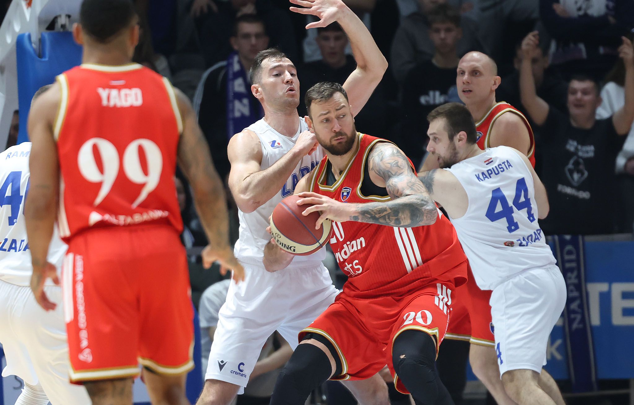 Crvena zvezda pobedila Zadar u 15. kolu ABA lige | Sportal.rs