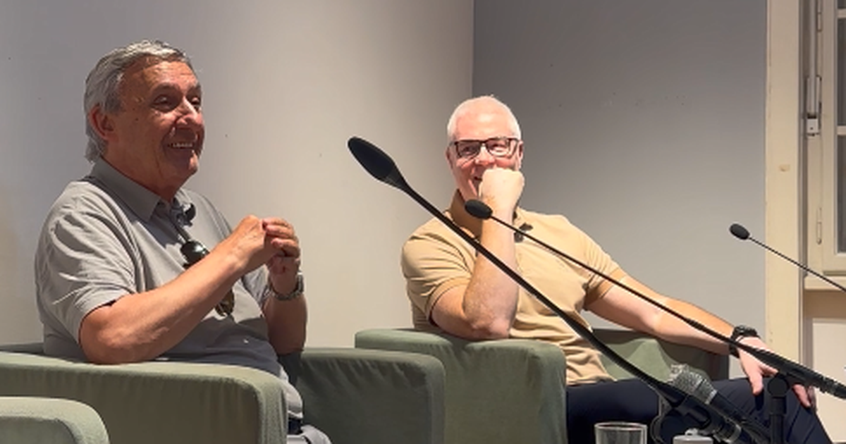 Svetislav Pešić, selektor košarkaške reprezentacije Srbije, priča vic o ...