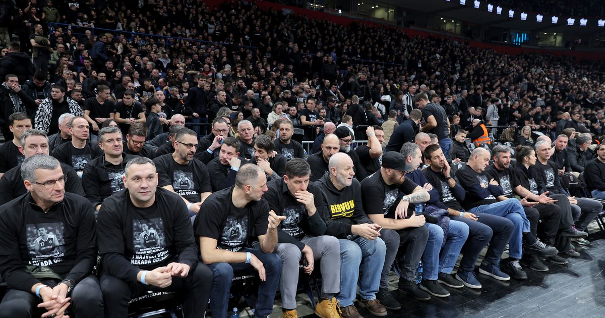 "Pobeda za Miloja, pobeda za Miloja!" Dugo je trajalo skandiranje ...