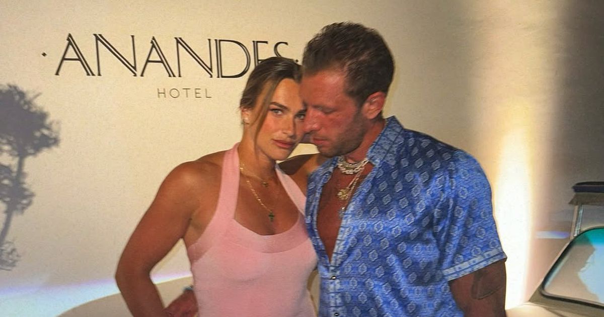 Ko je dečko Arine Sabalenke s kojim uživa na moru /FOTO/ | Sportal.rs