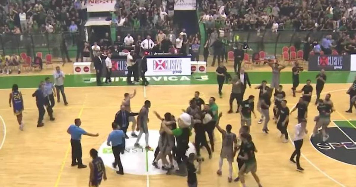 Brutalno nasilje u Kosovskoj Mitrovici: Dve osobe izbodene posle košarkaškog finala | Sportal.rs