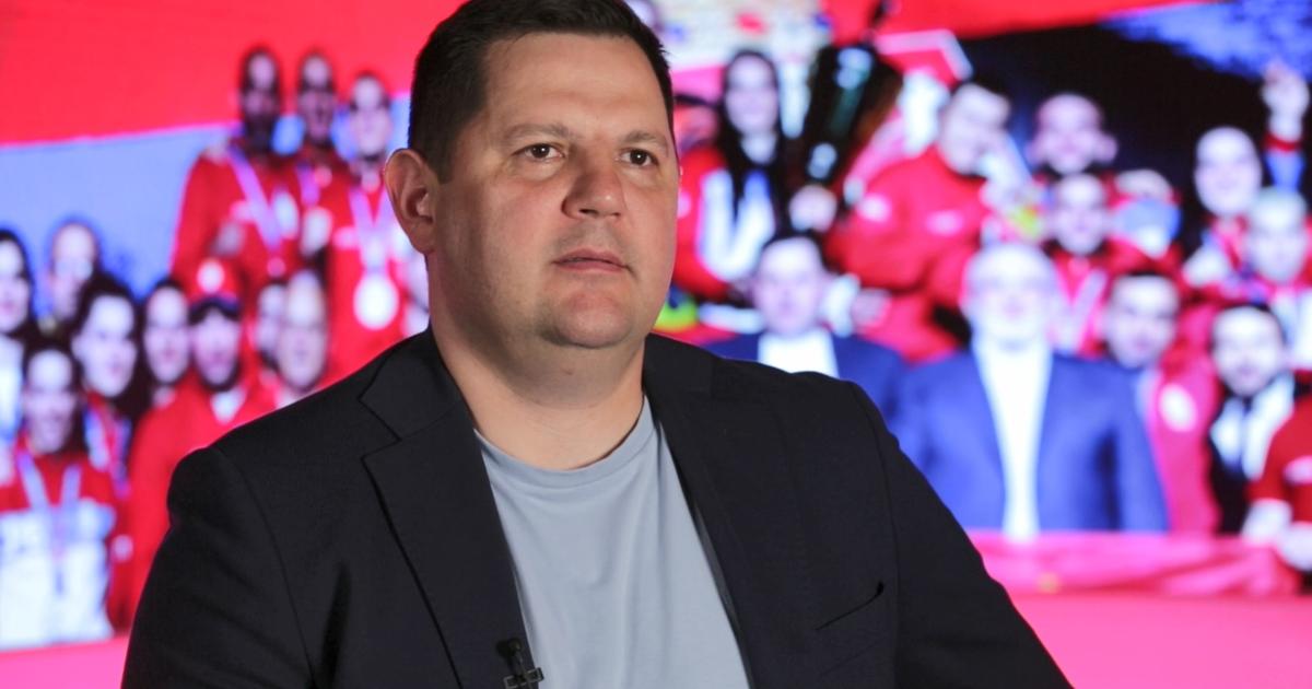 Spektakl! Almir Memić i Jovan Nikolić se bore u profi ringu 2027 ...