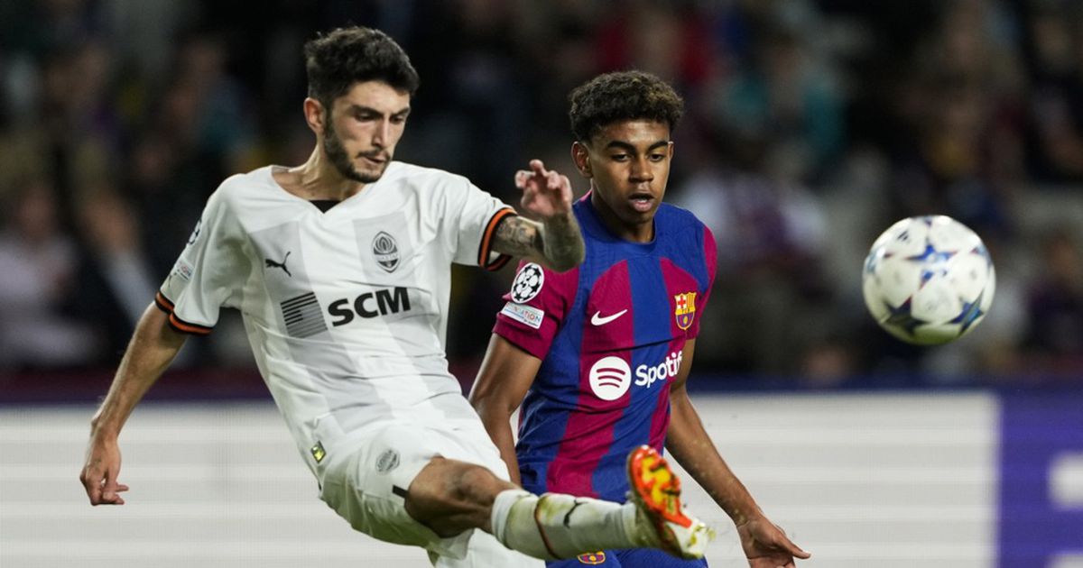 Irakli Azarovi asistirao na Barselona - Šahtjor | Sportal.rs