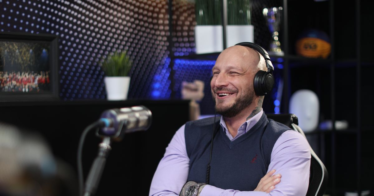 Srpski odbojkaš Filip Vujić postao MMA borac i saigrači ga više ne ...