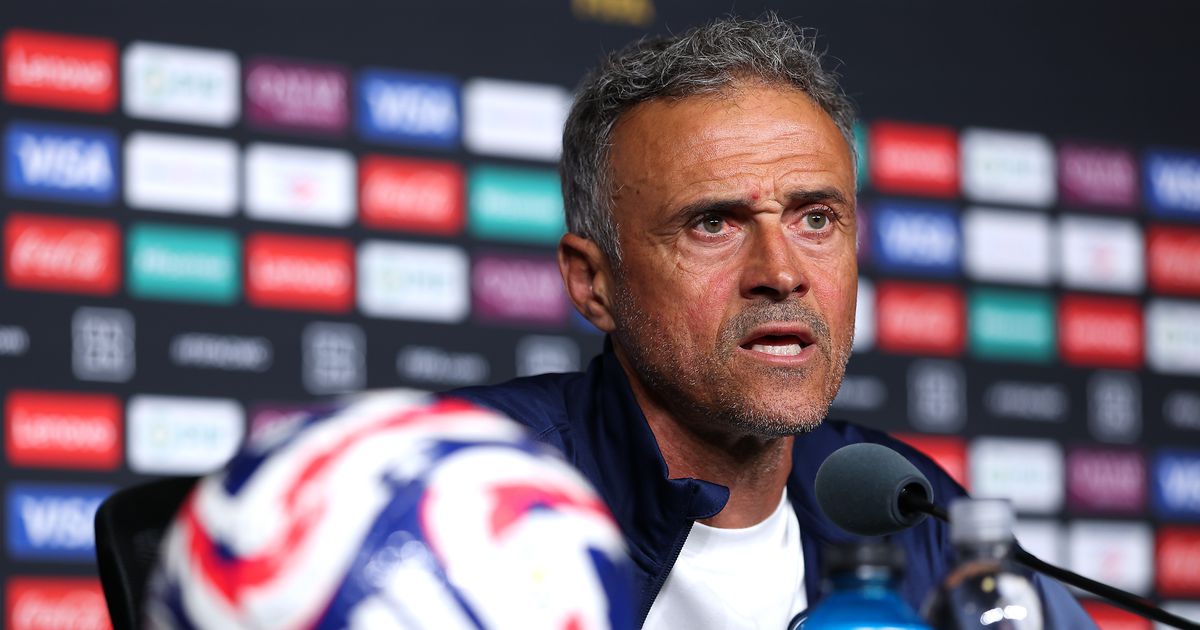 Luis Enrique a pályák állapotát kifogásolta: A labda úgy pattog rajta, mint egy nyúl | Sportal.hu