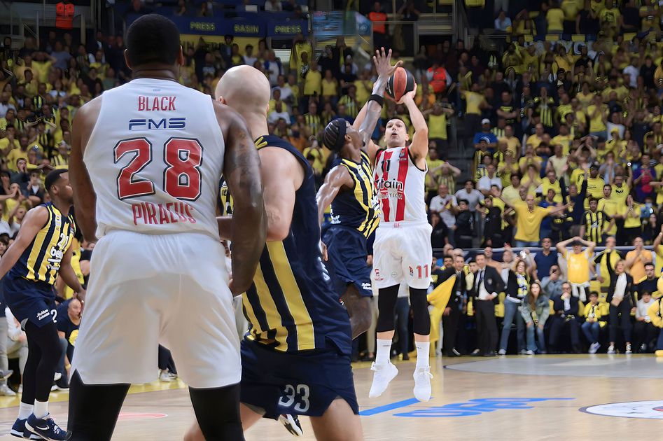 Από την τάπα του Ουόκαπ, στο buzzer beater του Σλούκα: Το Top 5 του ...
