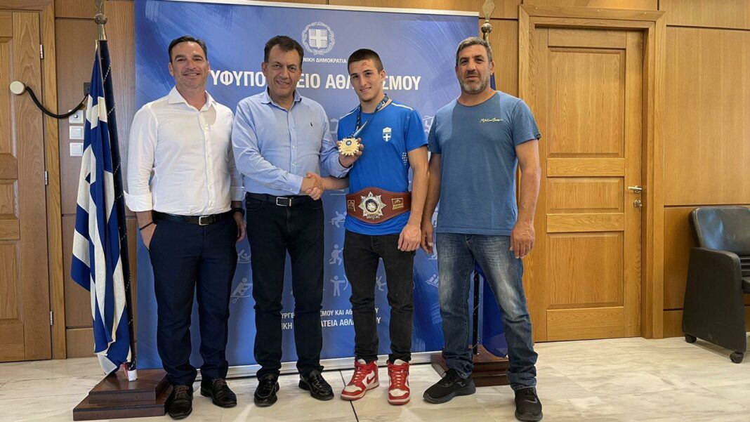 Βρούτσης: «Ο Αρίωνας Κολιτσόπουλος είναι η Ελλάδα που θέλουμε» | Sportal.gr