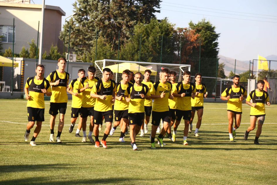 Άρης: Η πρώτη προπόνηση στην Πτολεμαϊδα (pics) | Sportal.gr