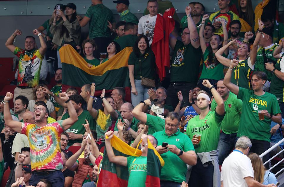EuroBasket: Γεμάτη Λιθουανούς η Riga Arena, έντονες αποδοκιμασίες στην ...