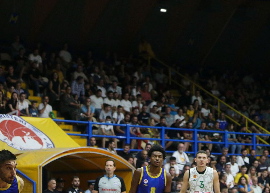 Περιστέρι - Παναθηναϊκός: Το πανό των φιλάθλων για τα όσα συμβαίνουν ...