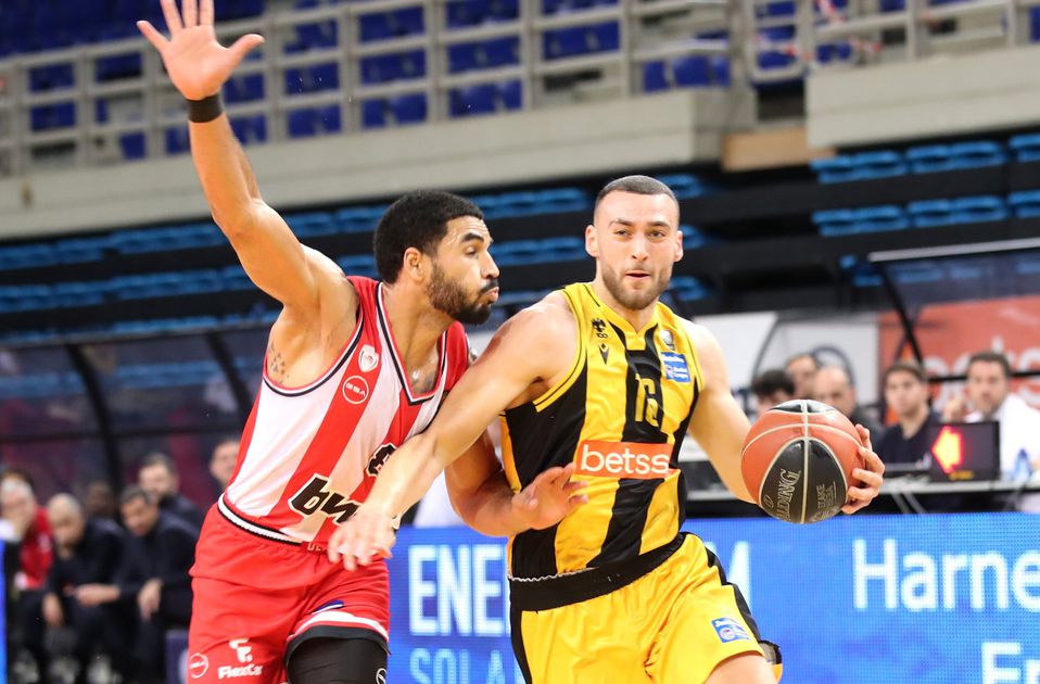 Ο Όμηρος Νετζήπογλου στο Sportal | Sportal.gr