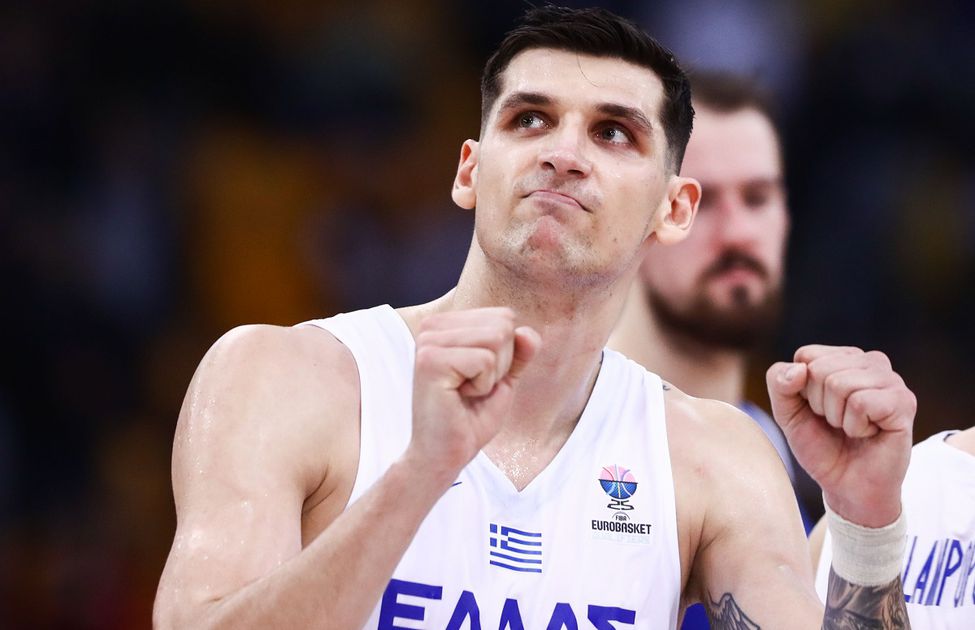 Ρεκόρ καριέρας με το εθνόσημο για τον Μήτογλου στη νίκη της Ελλάδας επί ...