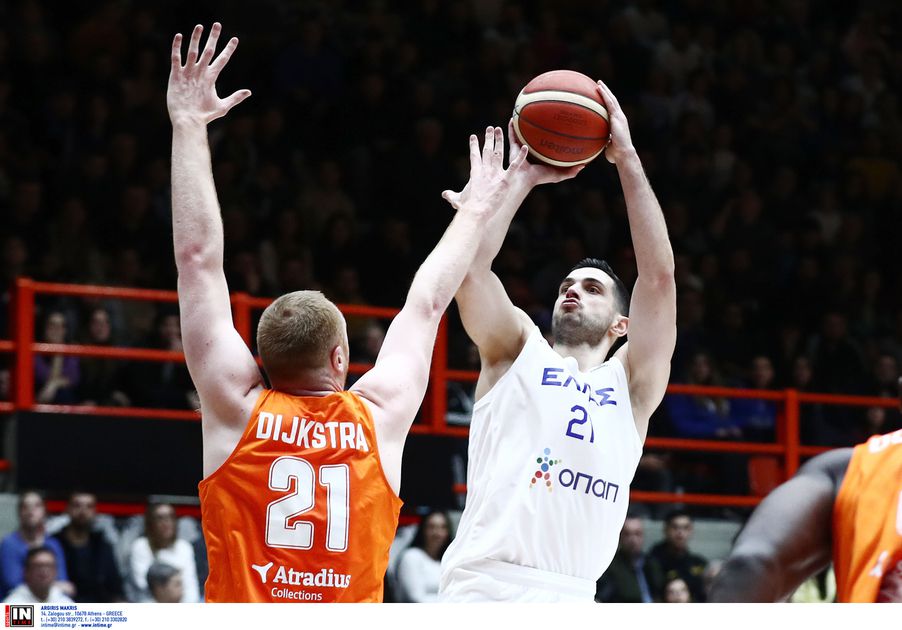 LIVE: ΕΛΛΑΔΑ - ΟΛΛΑΝΔΙΑ | Sportal.gr