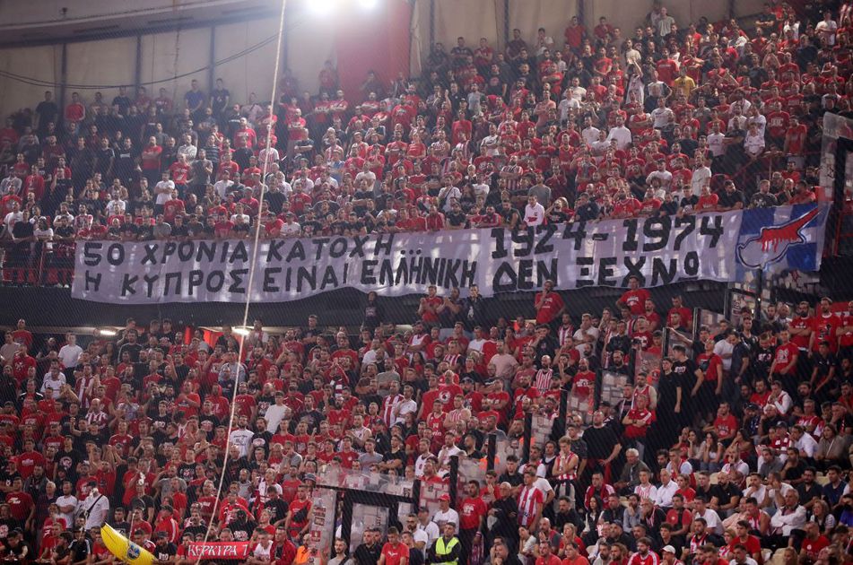 Ολυμπιακός - Παναθηναϊκός: Σάλος με πανό στα Κυπριακά ΜΜΕ | Sportal.gr