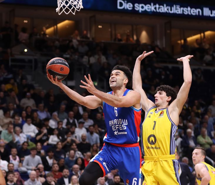 ΑΛΜΠΑ ΒΕΡΟΛΙΝΟΥ - ΑΝΑΝΤΟΛΟΥ ΕΦΕΣ 70-86 | Sportal.gr