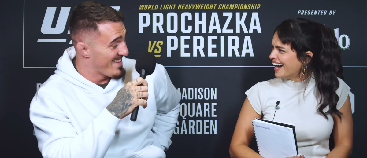 🎥 | Tom Aspinall vraagt Nina Drama: 'Ben je ooit ge**** door een MMA ...