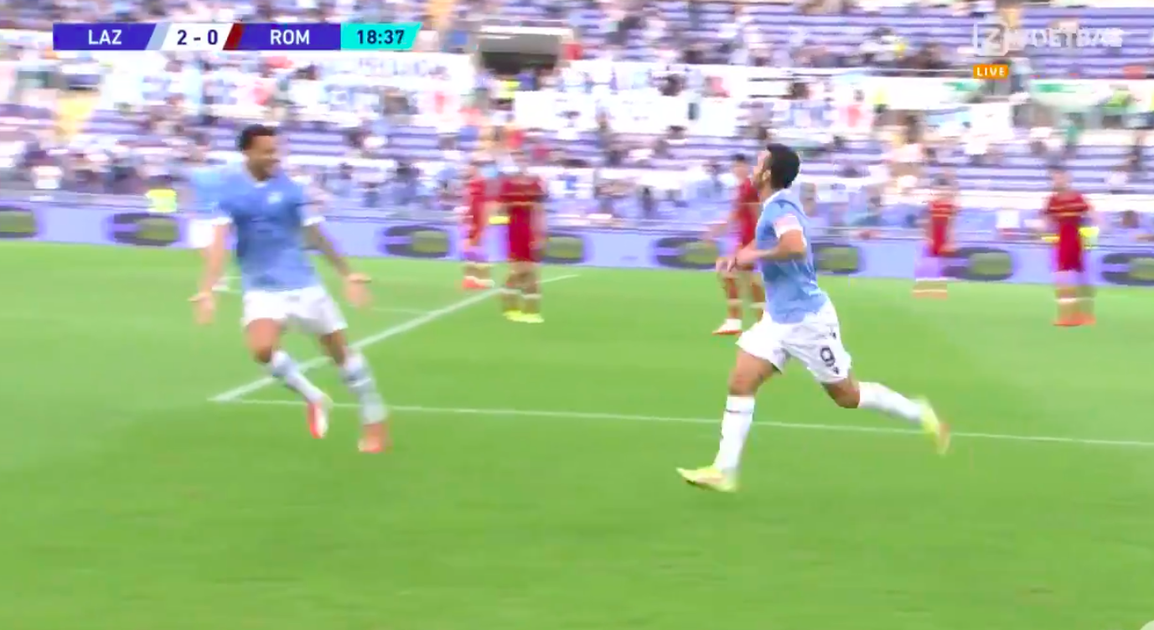🎥 | Gewoon juichen! Pedro scoort voor winnend Lazio tegen oude club AS ...