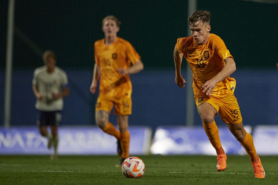 Thijs Dallinga opgeroepen voor Oranje; Steven Bergwijn en Brian Brobbey ...