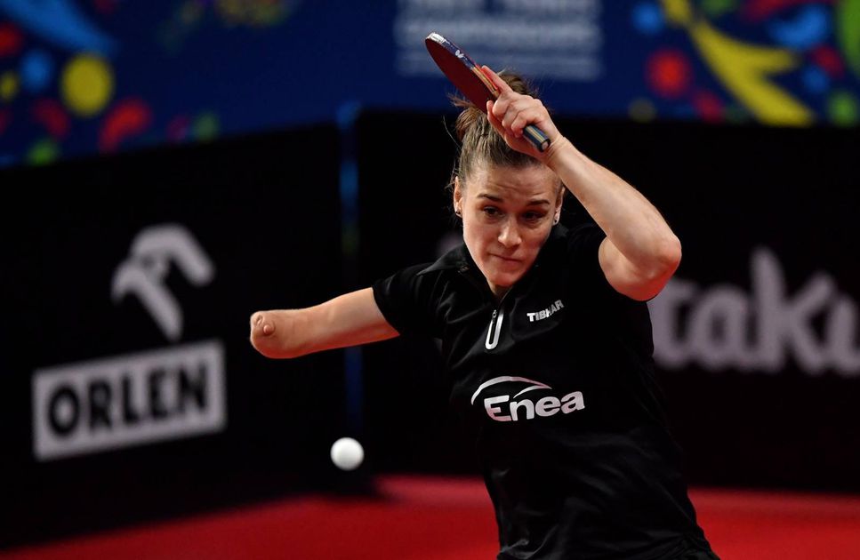 Prachtig: Poolse tafeltennisster zonder rechterhand en onderarm naar 2e ...