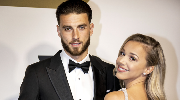 Wesley Hoedt en Emma Heesters zijn weer samen | Sportnieuws.nl