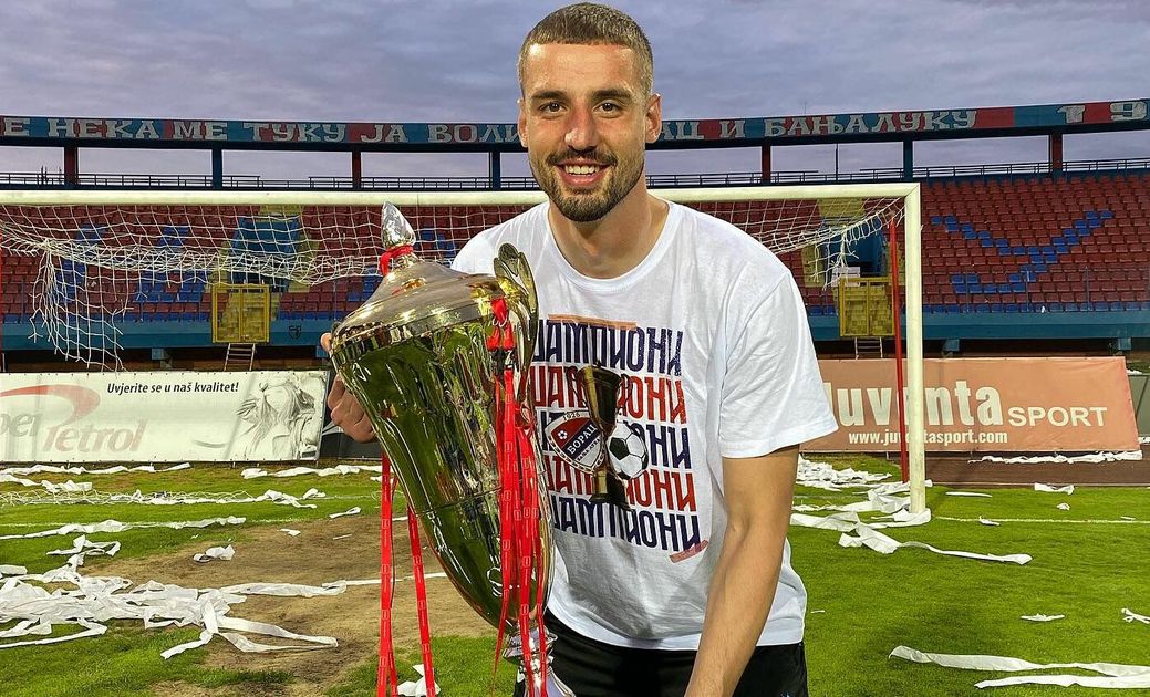 Elvis Mehanovic: 'Ik raad het niemand aan om in Bosnië te voetballen ...