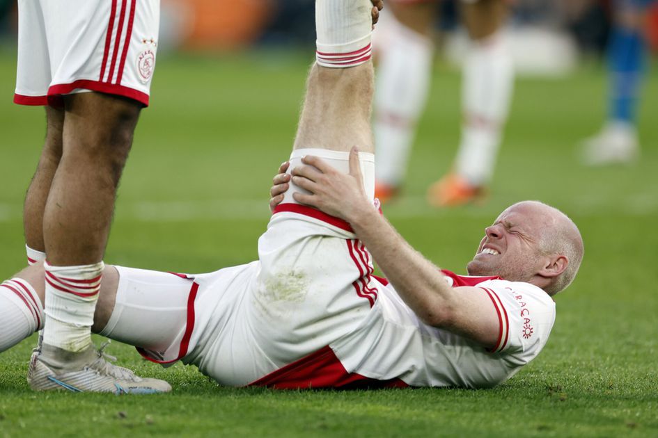 🎥 | Davy Klaassen over 'makkelijk' liggen tegen journalist: 'Ik laat je ...