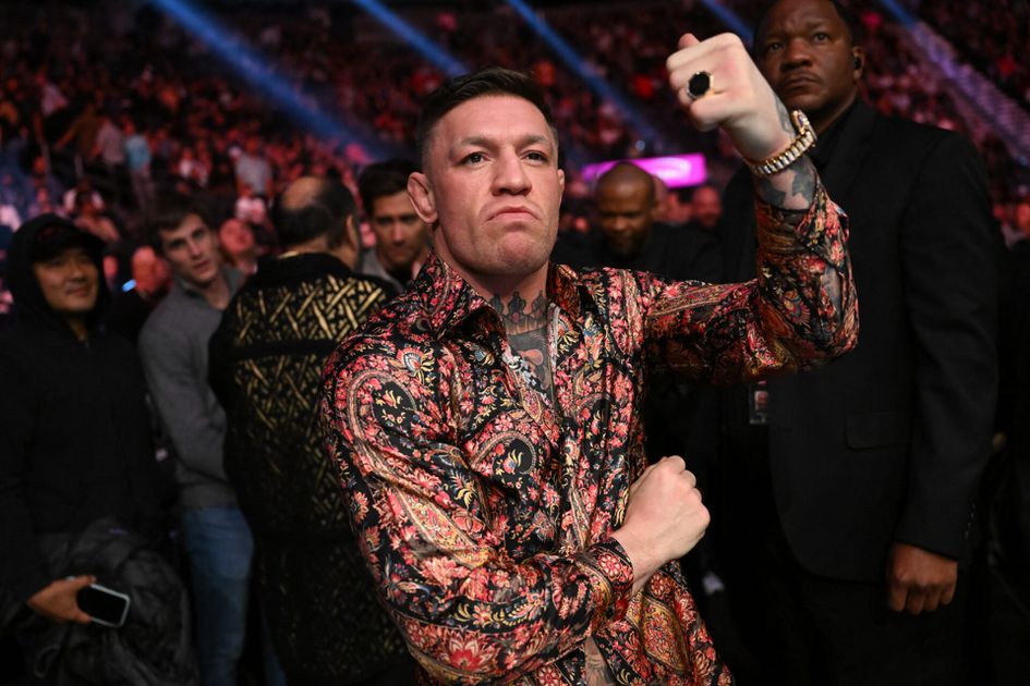 Conor McGregor deelt crowdfundingsactie van zieke kickbokser Robbie ...